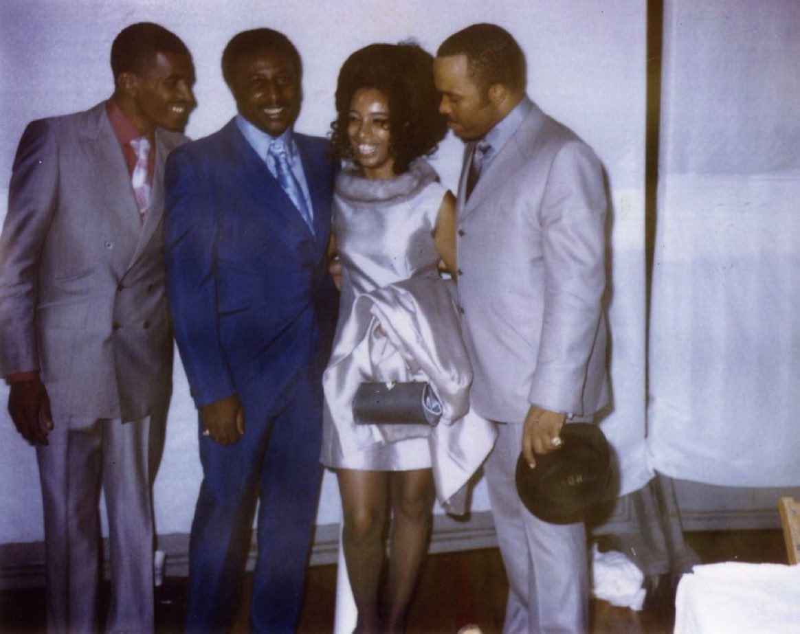 Got out on a $325,000 bail, grabbed $15,000,000 from his safety deposit ...