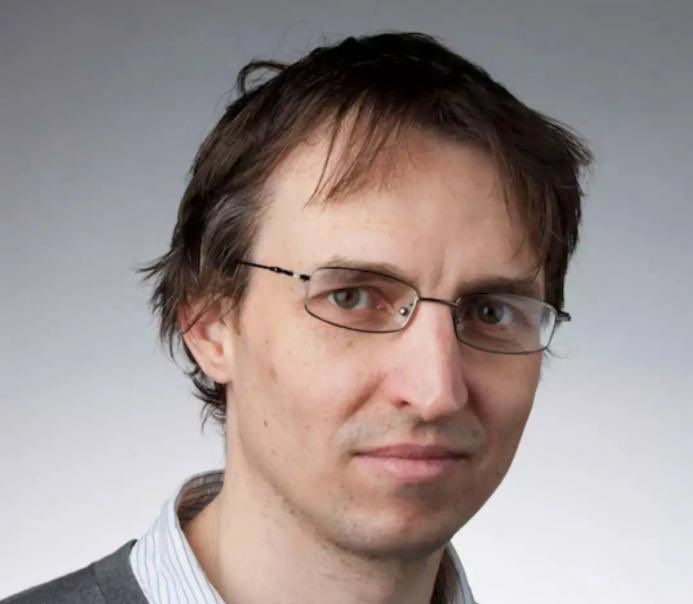 This person is Daniel Bowie, who used to work at Apple and was a key ...