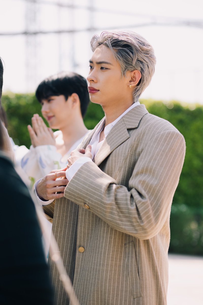 TUTOR TOGETHER on Twitter: "𝐕𝐀𝐍𝐈𝐋𝐋𝐈𝐍 𝐒𝐏𝐑𝐈𝐍𝐆 𝐒𝐔𝐌𝐌𝐄𝐑 𝟐𝟎𝟐𝟑 𝐅𝐀𝐒𝐇𝐈𝐎𝐍 𝐒𝐇𝐎𝐖 #VANILLINSS23 #TutorKrp # ...