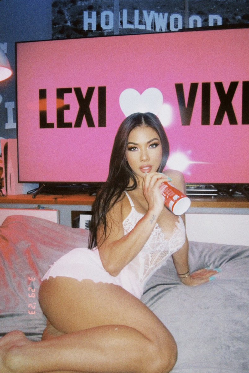 ♡Lexi Vixi on Twitter: "Got my whipped cream. Meet me here baby ️ http ...