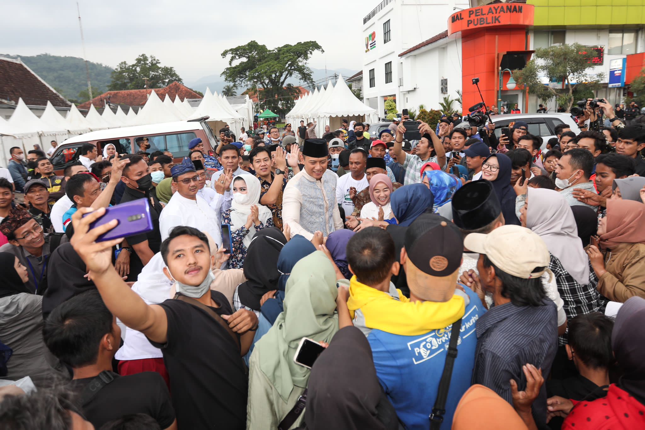 ehermankhaeron (@akang_hero) / Twitter