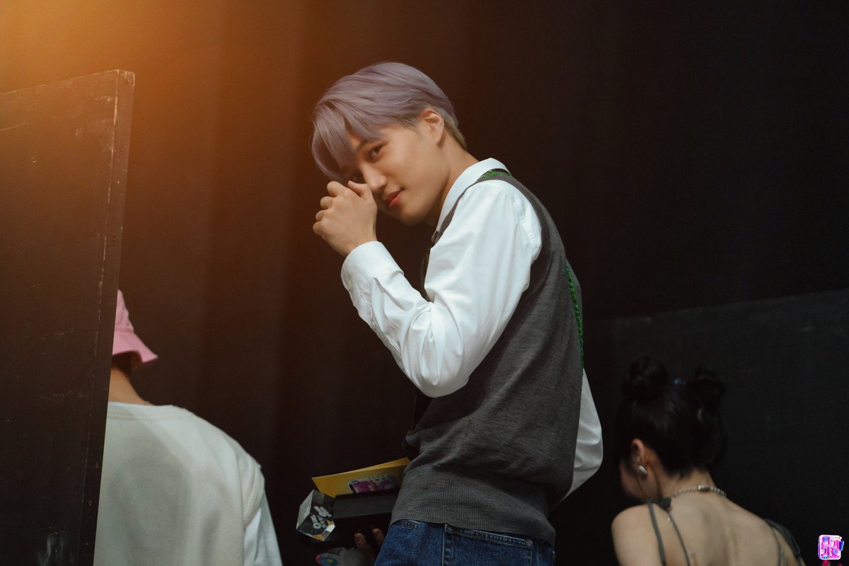 arizøna. on Twitter: "RT @INTLKJI: [UPDATE] 230330 Inkigayo On Scene Photo (1/2) Spring outing ...