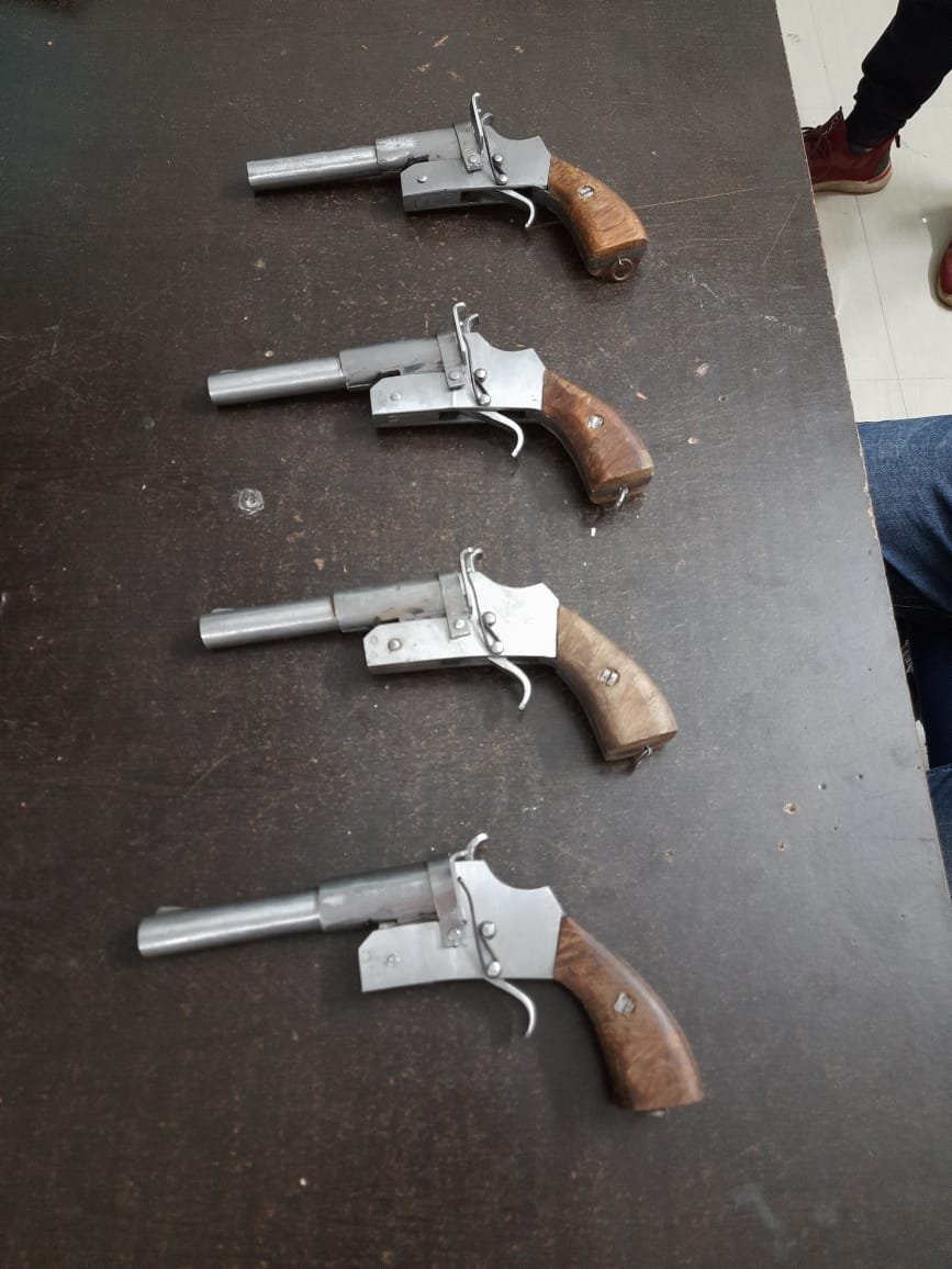 Kolkata, Bengal | Malda unit of Bengal STF arrested one person namely ...