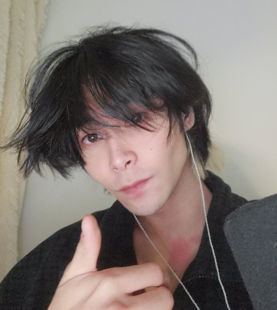 schrodinger 💀 scatcat on Twitter: "sup. Playing valorant jp server with enoki 🤠 @ http://twitch ...