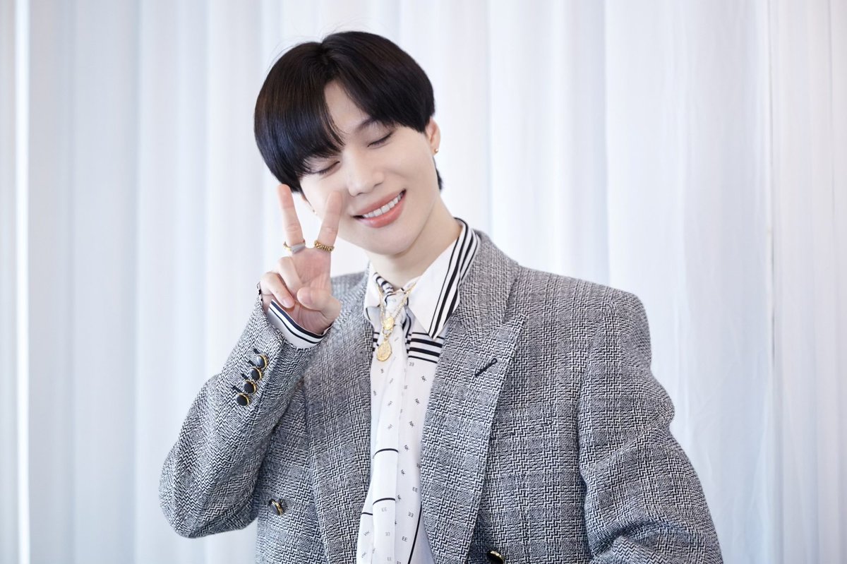 PięciuBłyszczącychChłopców 🐣 D-05 on Twitter: "The hashtag says “I think it’s love” 🥹 Taeminnie ...