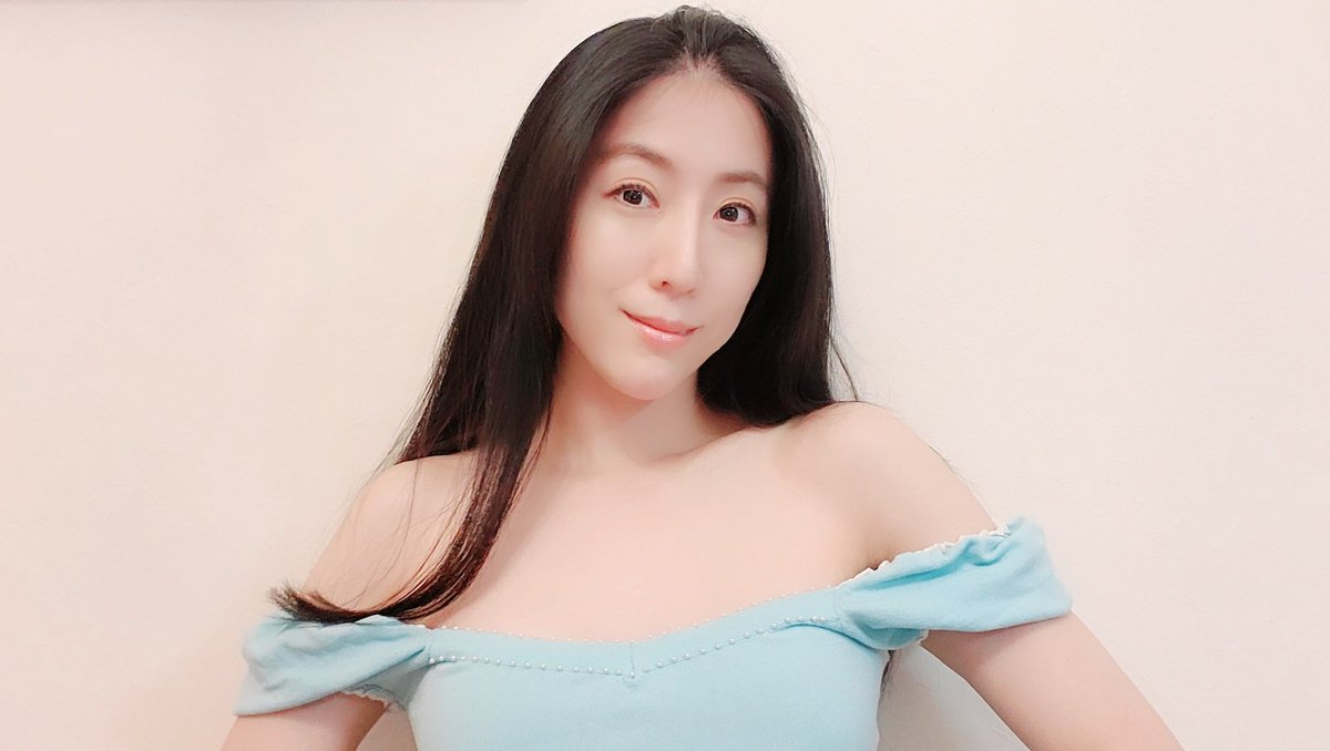 Sumire☆model on Twitter: "おはようございます(*´ー`*)💗"