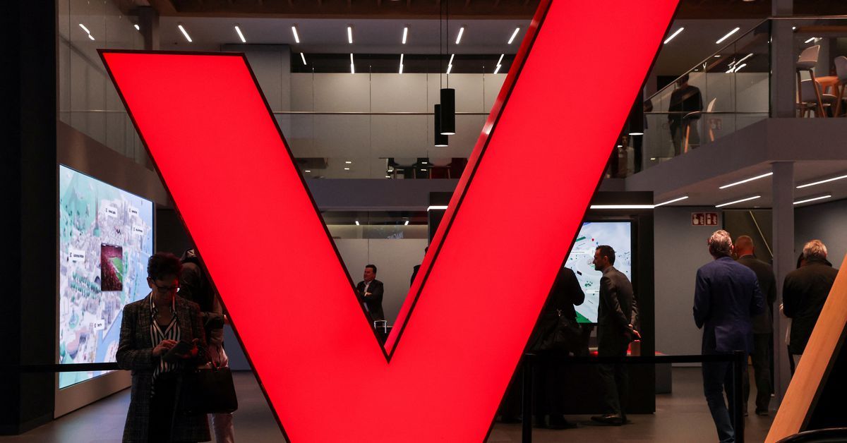 US FAA awards Verizon $2.4 bln contract for telecom network ...