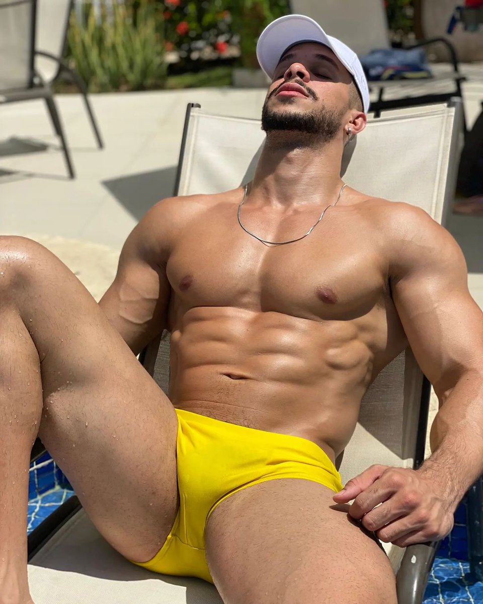 Hot Dudes Good Mood 🇺🇦 on Twitter: "RT @HFitguys: