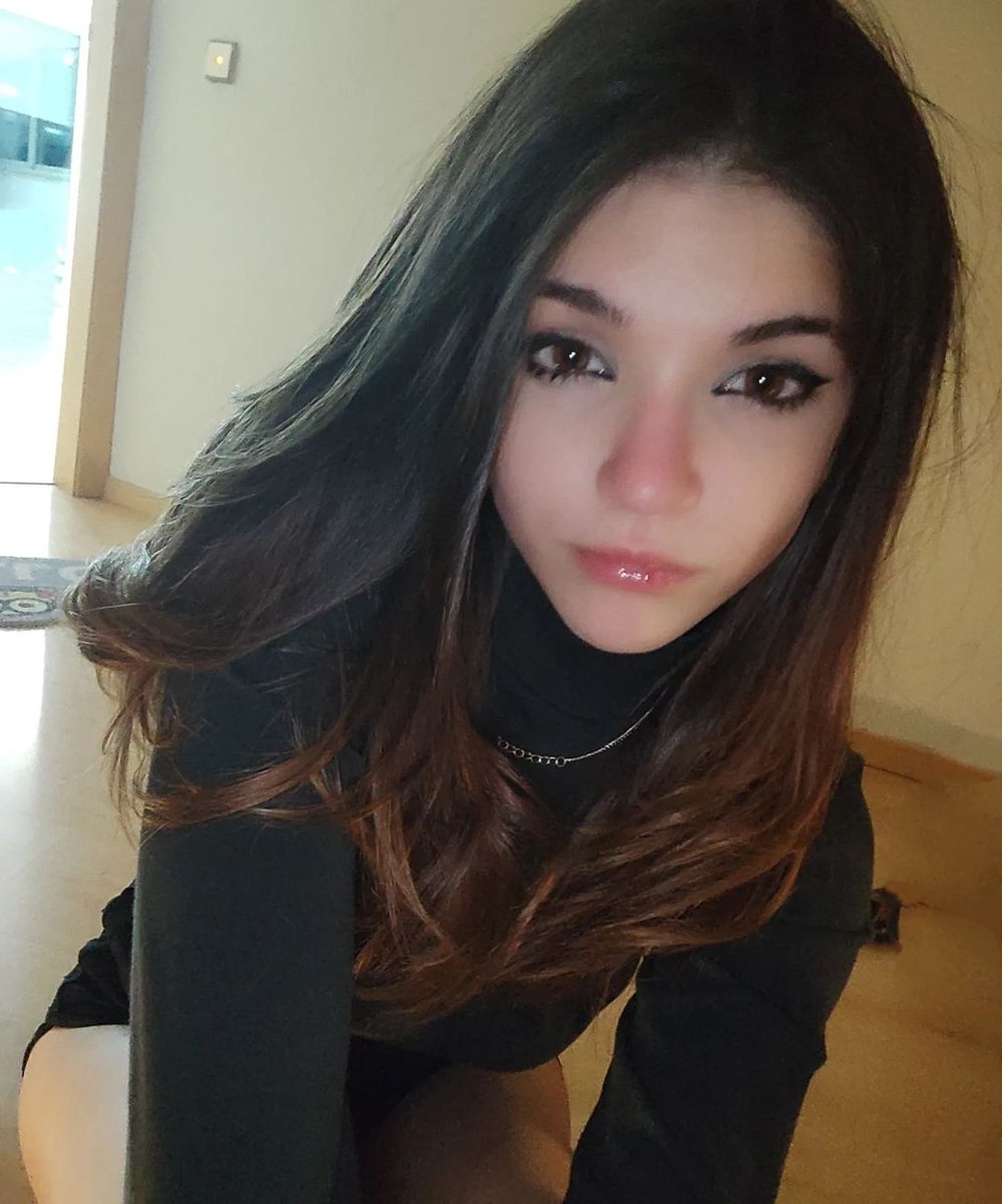 anna blue 🐦‍⬛ on Twitter: "🌙"