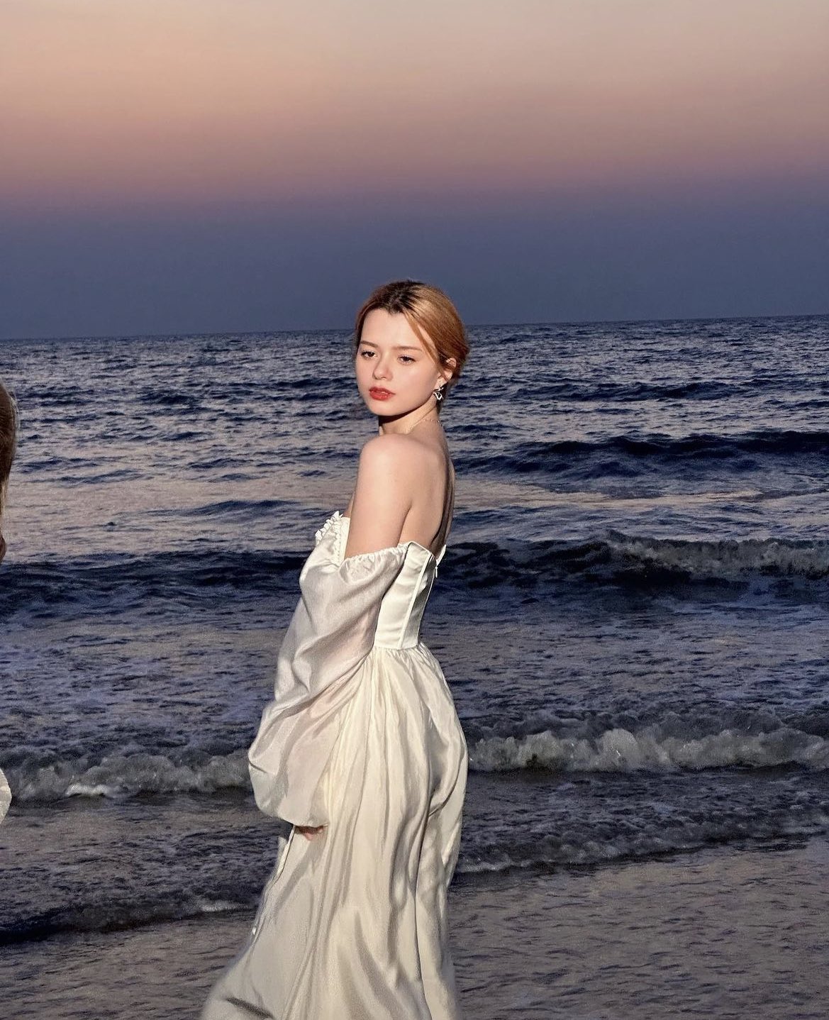 Freen&Becky 🇪🇨 on Twitter: "🥴🫶🏼 https://t.co/W8lmF4R72P" / Twitter