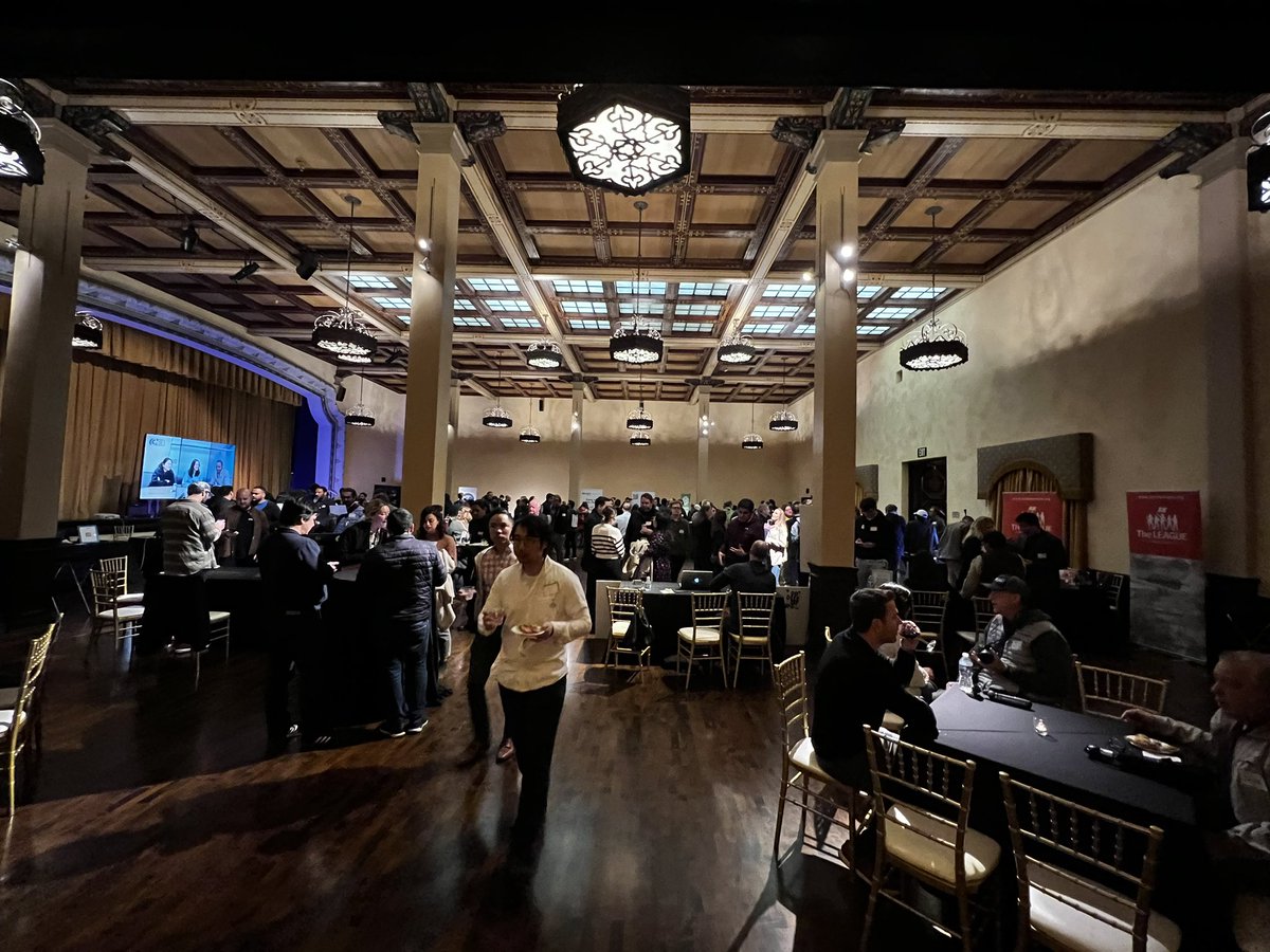 March Mingle - March Mingle