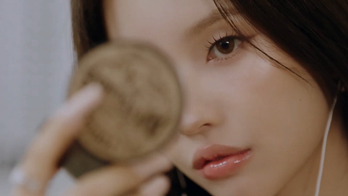 JSYGLOBAL on Twitter: "TOO COOL FOR SCHOOL x JEON SOYEON NEW, NEUTRAL, N-TONE 🖤🖤 🔗: https ...