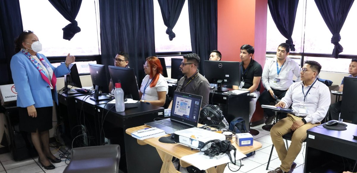 MP de Guatemala on Twitter: "La Fiscal General de la República y Jefe del Ministerio Público ...