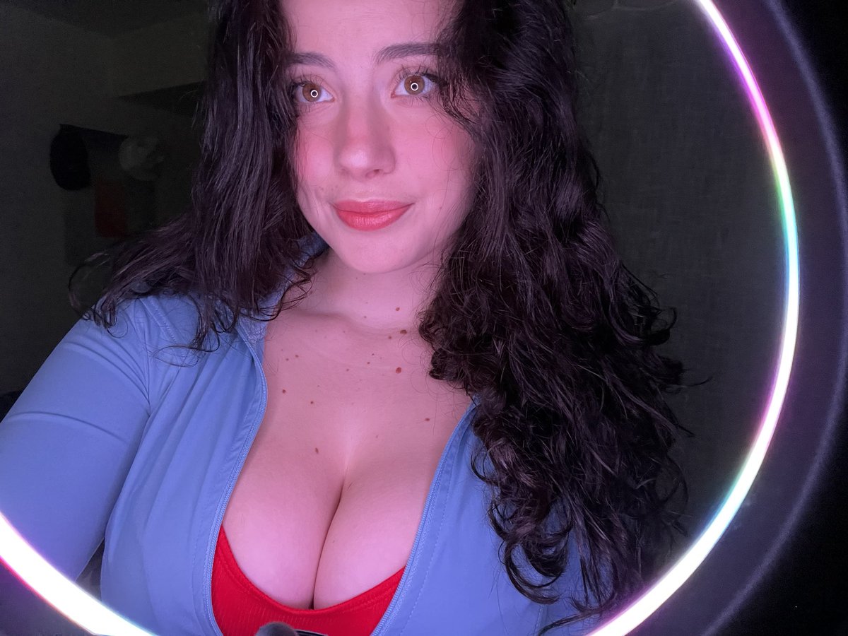 emily on Twitter: "hiya"