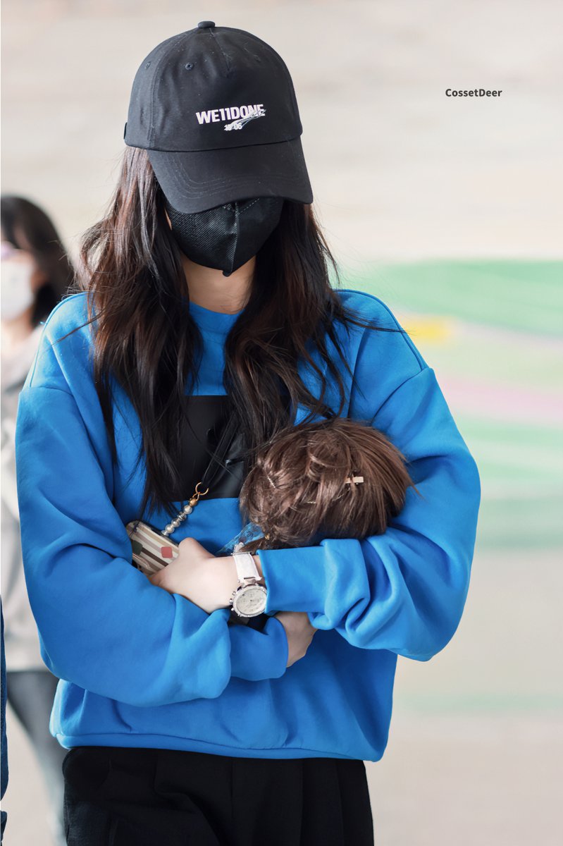 BaiLuThaiFans🇹🇭 on Twitter: "230401 | ภาพไป๋ลู่ที่สนามบินปักกิ่งวันนี้ ️ #ไป๋ลู่ #BaiLu #白鹿 CR ...