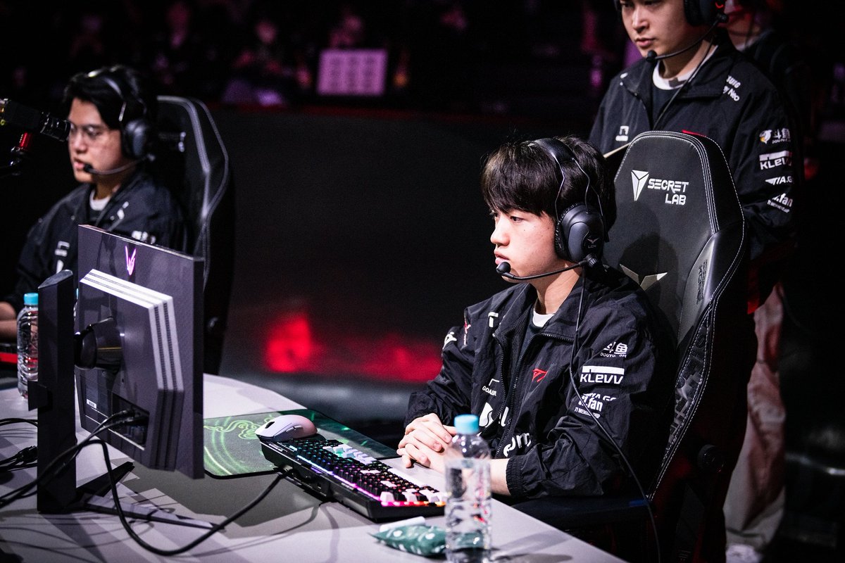 oner's bangs on Twitter: "230401 #LCK SPRING R3 PLAYOFFS T1 VS GEN T1 FLICKR PHOTOS #ZEUS #ONER ...