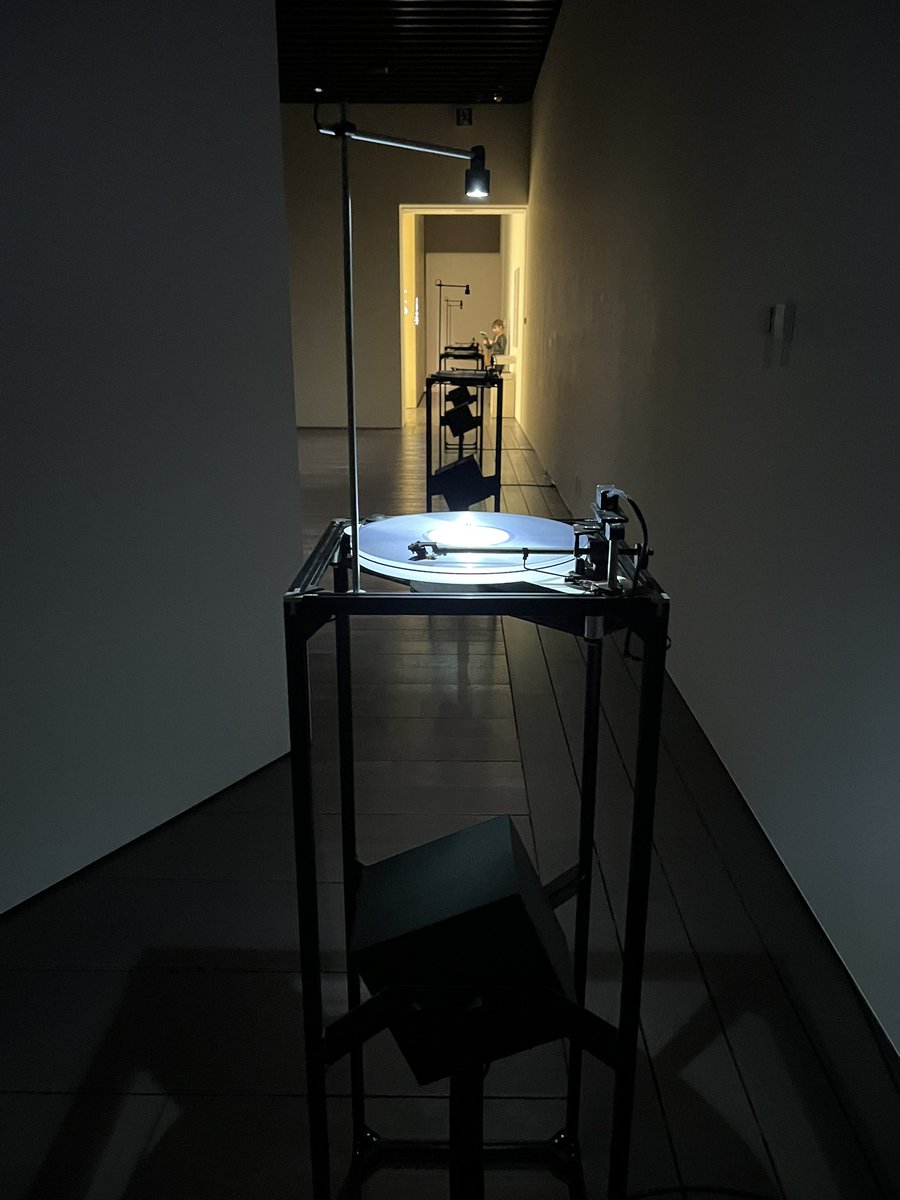 をくの＊ゆふみ yufumi ＊wokuno on Twitter: "#ダムタイプ 2022:remap 第59回ヴェネチア・ビエンナーレ国際美術展 日本館 展示帰国展 真っ暗な空間に光と ...