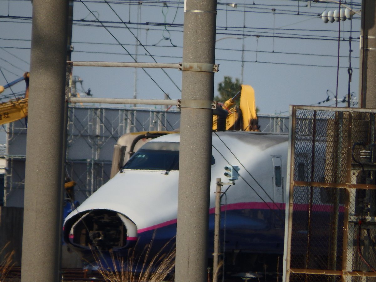 にいてつ on Twitter: "さよならE2系J59編成新潟新幹線車両センター ダイヤ改正で運用離脱した編成の解体が始まりました"
