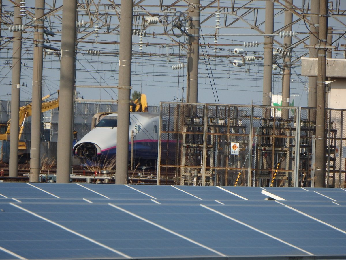 にいてつ on Twitter: "さよならE2系J59編成新潟新幹線車両センター ダイヤ改正で運用離脱した編成の解体が始まりました"