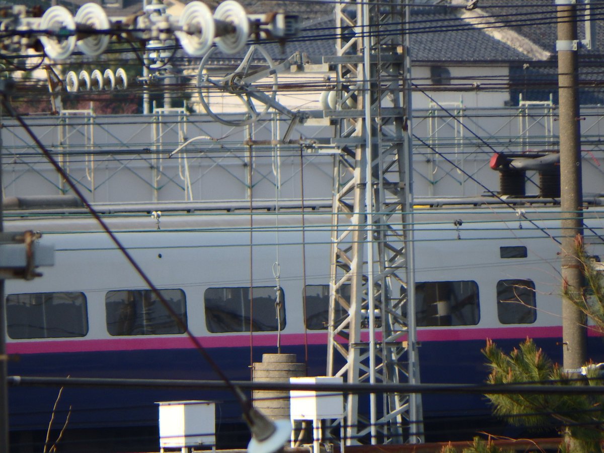 にいてつ on Twitter: "さよならE2系J59編成新潟新幹線車両センター ダイヤ改正で運用離脱した編成の解体が始まりました"