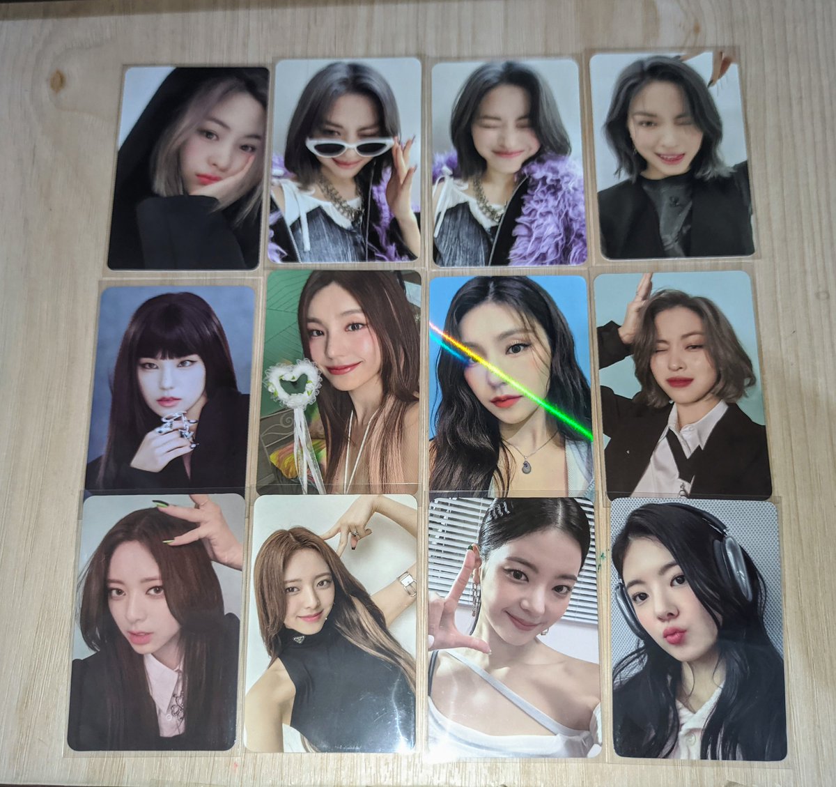 wannabels 🥑 | attending class on Twitter: "#_wannasells wts lfb itzy twice nmixx photocards set ...