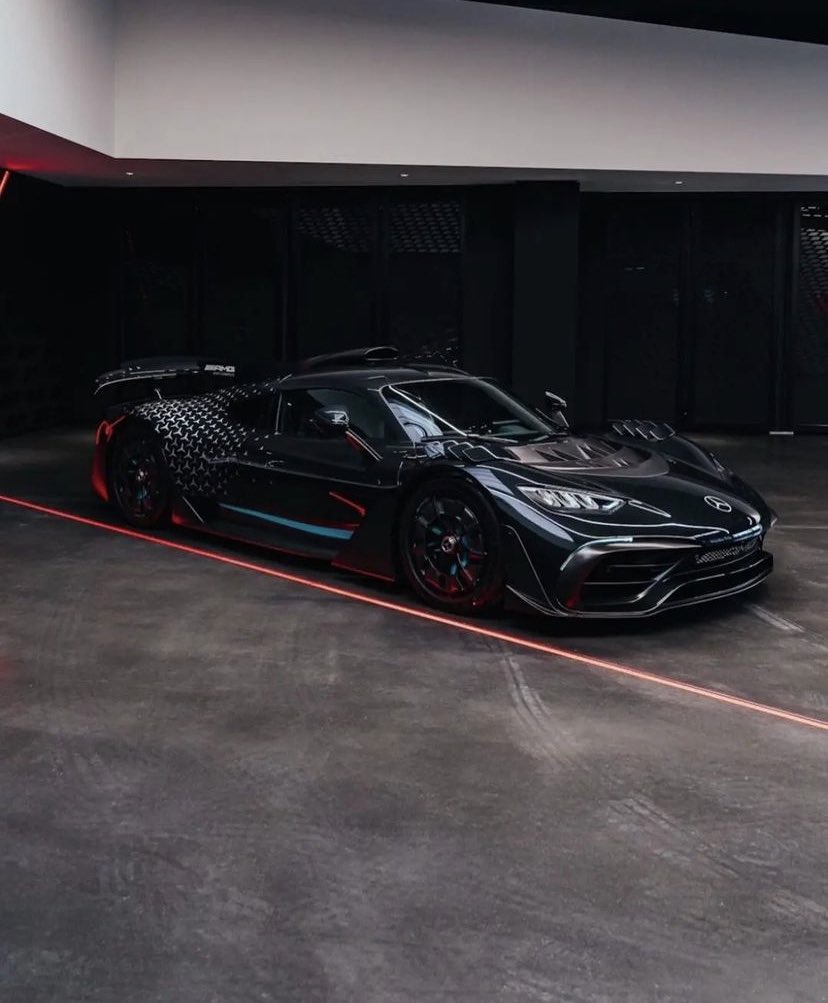 AMG News 🇧🇷 on Twitter: "Mercedes-AMG ONE: 007/275"