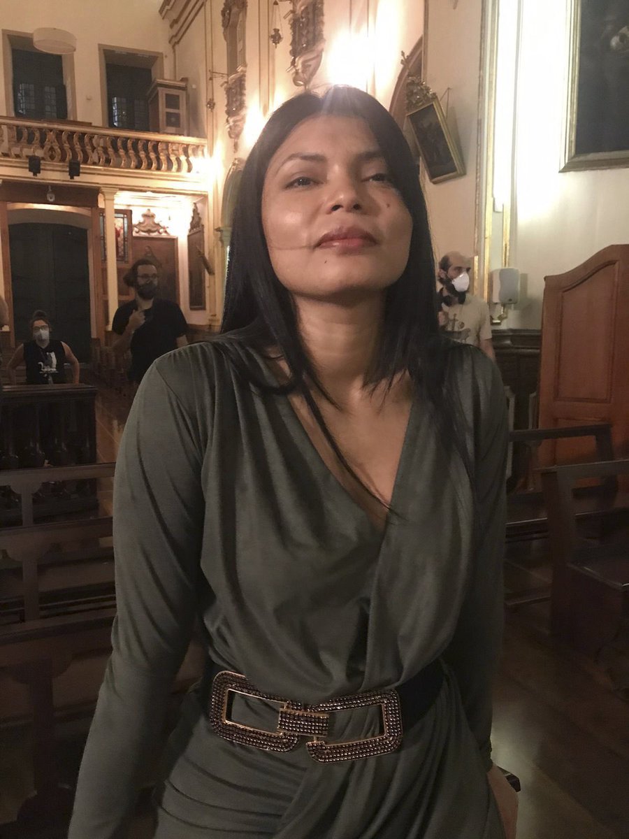 A atriz Zahy Tentehar é a Maria Caninana de Cidade Invisível, mas eu só ...