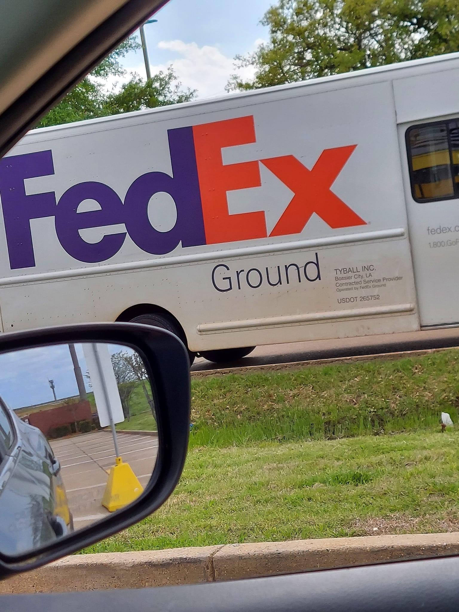 Fedex Truck Arrow