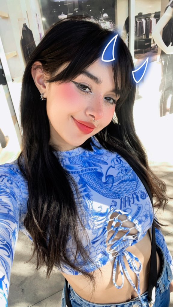 🌸Laimoon🌸 on Twitter: "Irl placita en Texas 🤠 https://twitch.tv/xlightmoonx"