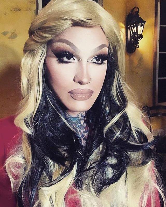 Dahli on Twitter: "2015 - basic bitch. 2022 - after a gig in El Paso."