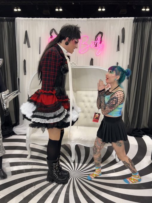 TW Pornstars - Skella Borealis. Fotos y vídeos de Twitter.