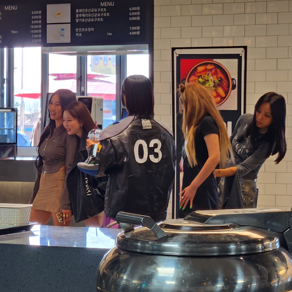 BoA SOURCE 🌟 on Twitter: "Jinhae Gunhangje Festival Livestream ⏰ 04/02 (Sun), 7-9PM KST 🔗 https ...