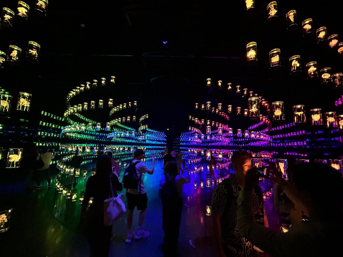 The Emmbrook School - Home