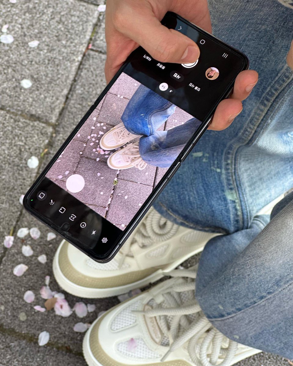 BTS Charts & Translations on Twitter: "j-hope on Instagram Spring https://instagram.com/p ...