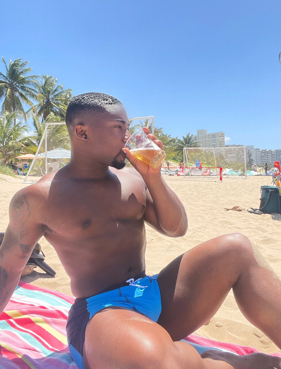 CAVENAUGHPhotography on Twitter: "Hot boy summer baby is steaming"