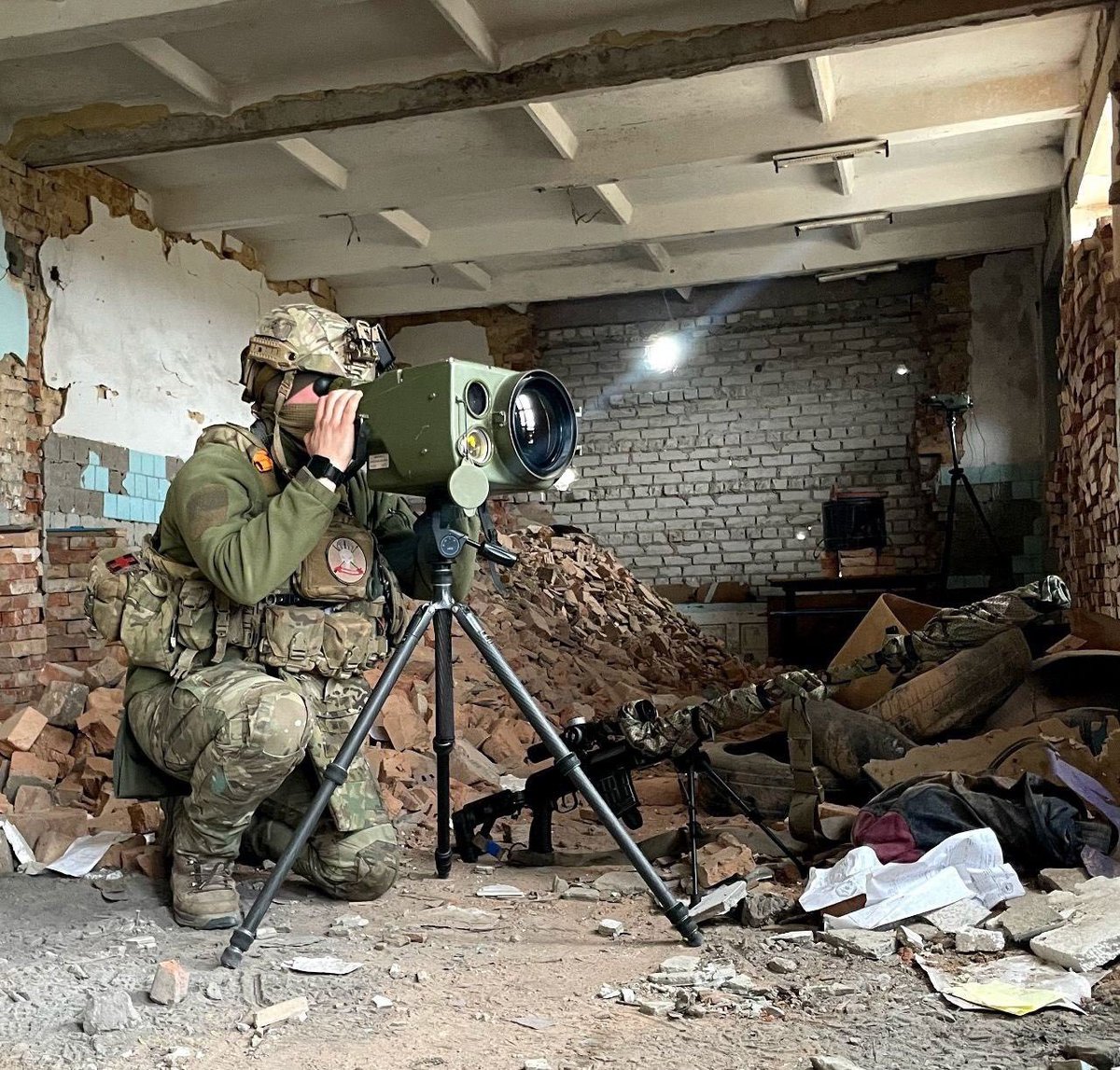 Rob Lee on Twitter: "Russian spetsnaz sniper with an SVD rifle and Ironia optical-electronic ...