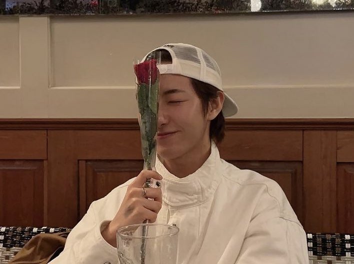 On Twitter Eeeeeeeeeeeeee