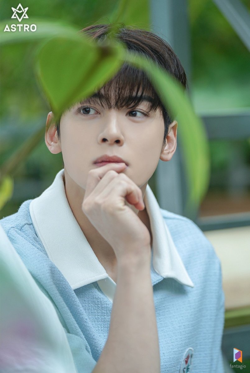 Cha Eun Woo 차은우 Daily on Twitter: "Cha Eun Woo x Liberclassy Querencia.. https://m.post.naver ...