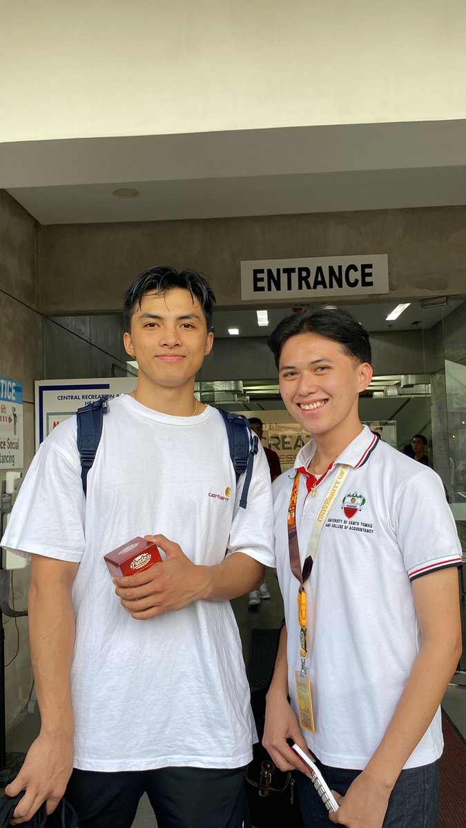 Mark Samarita on Twitter: "CORE MEMORY!! A Thomasian supporting an Isko🫶🏻🐯🌻 Literally, the best ...