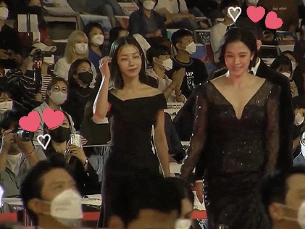 hiline ♬ on Twitter: "Kim Hyun Joo And Park Hee Soon in one screen!!!!! (BIFF 2021) #김현주 ...