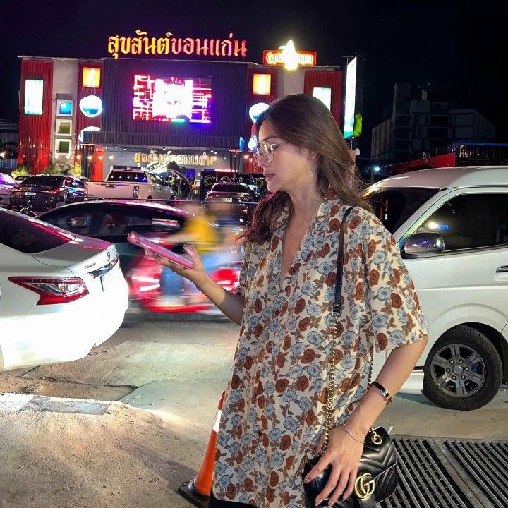 ret 🌶️ | englot AU on 📌 on Twitter: "i'll follow your pace | englot au she's a keeper but she's ...