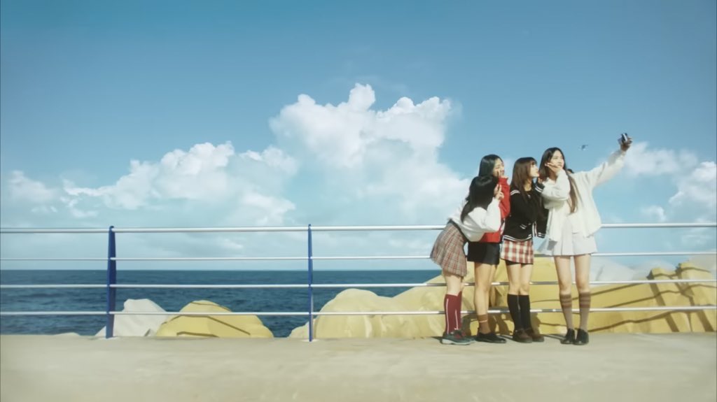 newjeans pics on Twitter: "NewJeans in 'ZERO' MV"