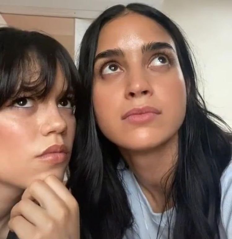 Valeria On Twitter Live For Melissa Barrera And Jenna Ortega Scream