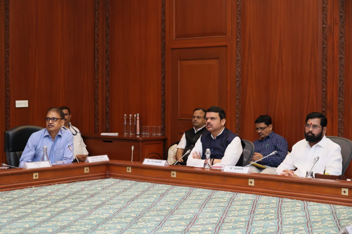 Devendra Fadnavis on Twitter: "RT @Devendra_Office: 🚉 Good news for millions of railway ...