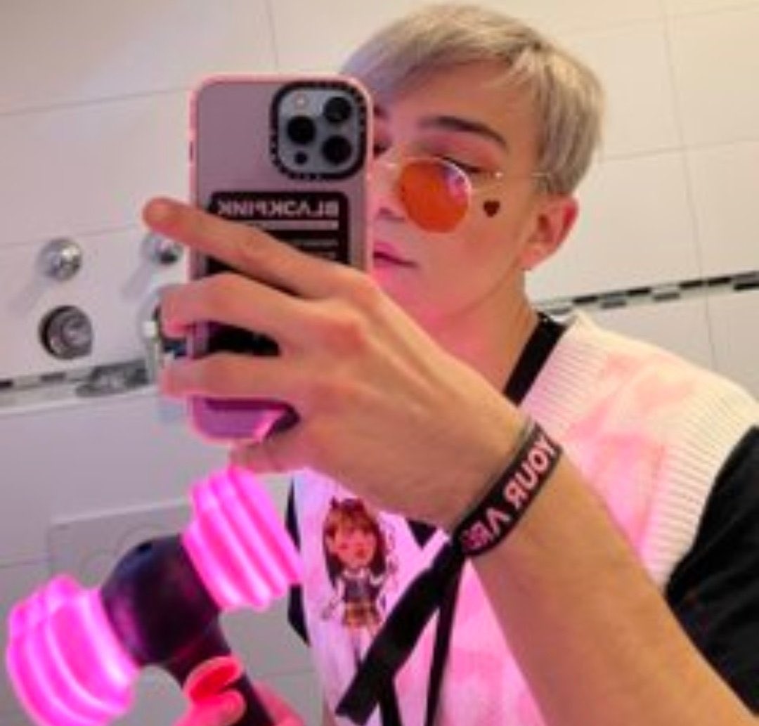 Kas🥢 On Twitter Twink Favs Twink Stans