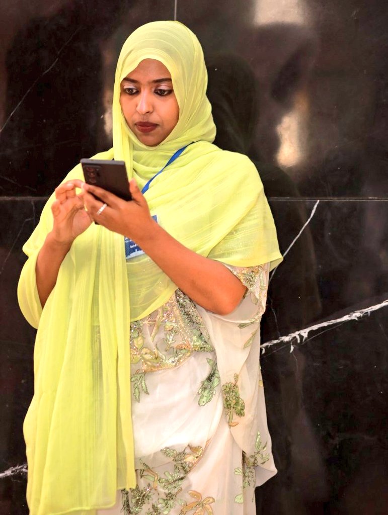 Hanan Hanoon Oumer on Twitter: "💚🍏🦚🦜🌿☘️🍀🍃"