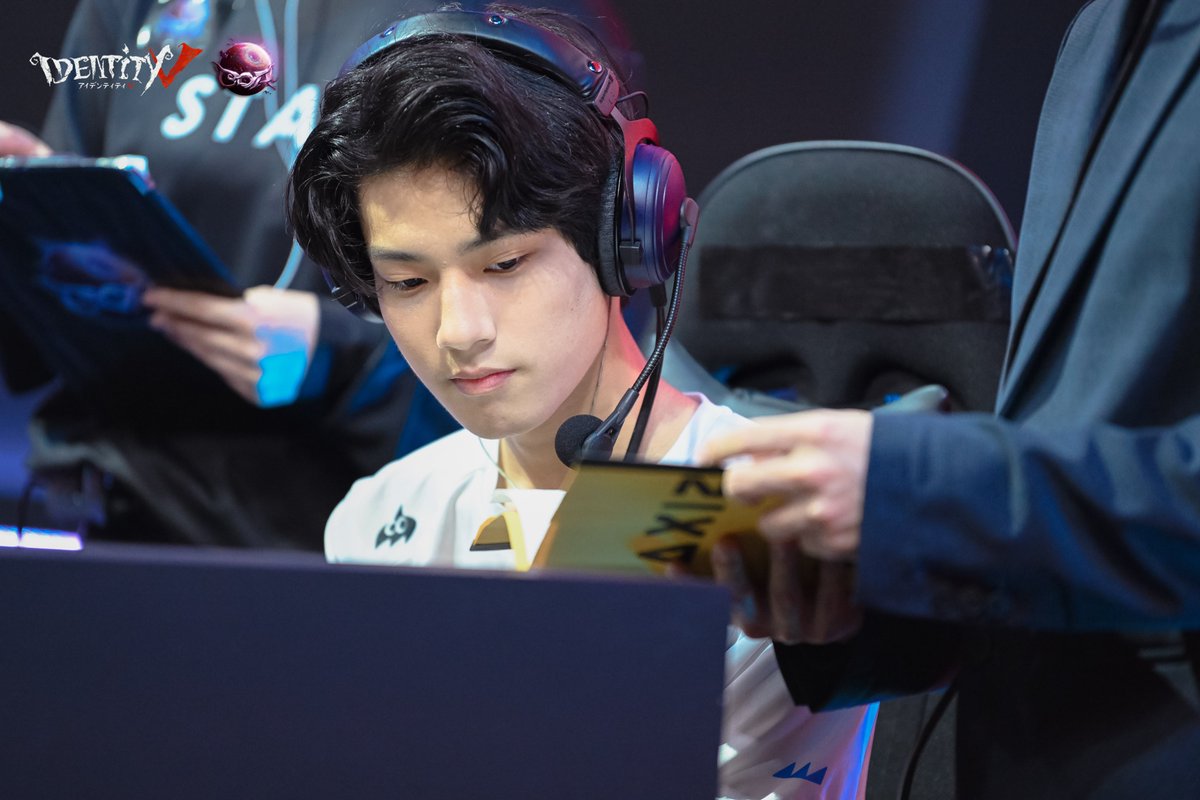 【公式】IdentityⅤ第五人格eスポーツ事務所 on Twitter: "#COAVIワールド決勝 〜現場写真〜 AXZ vs OM📷 Live Now↓ https://youtube ...