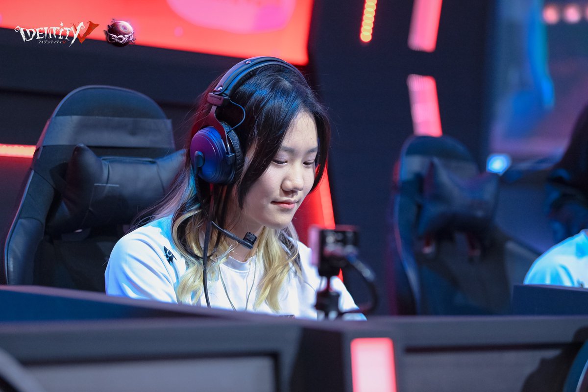 【公式】IdentityⅤ第五人格eスポーツ事務所 on Twitter: "#COAVIワールド決勝 〜現場写真〜 AXZ vs OM📷 Live Now↓ https://youtube ...