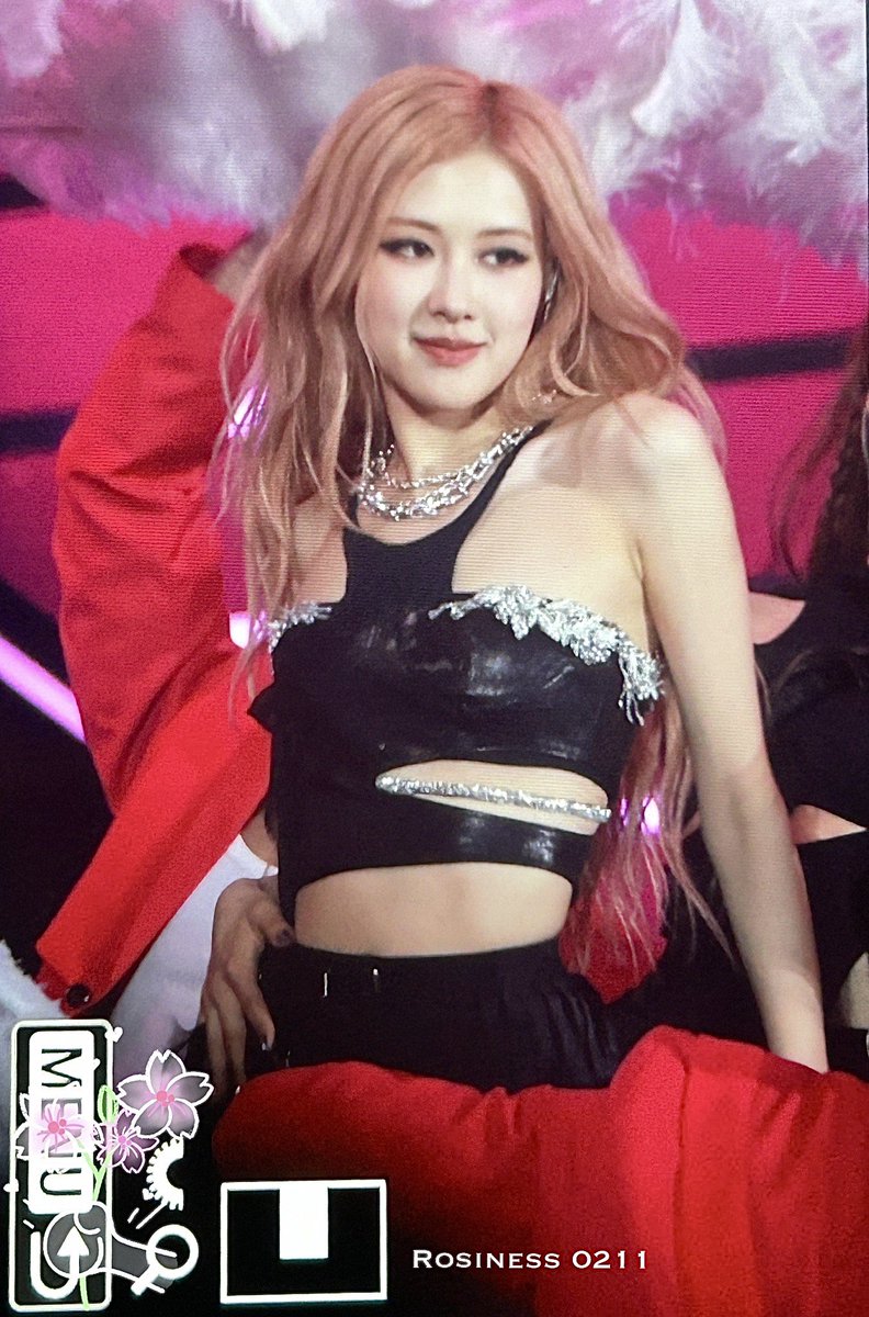 ROSÉ DAYS on Twitter: "230416 BLACKPINK ROSÉ performing at Coachella (Week 1) fansite photos ...