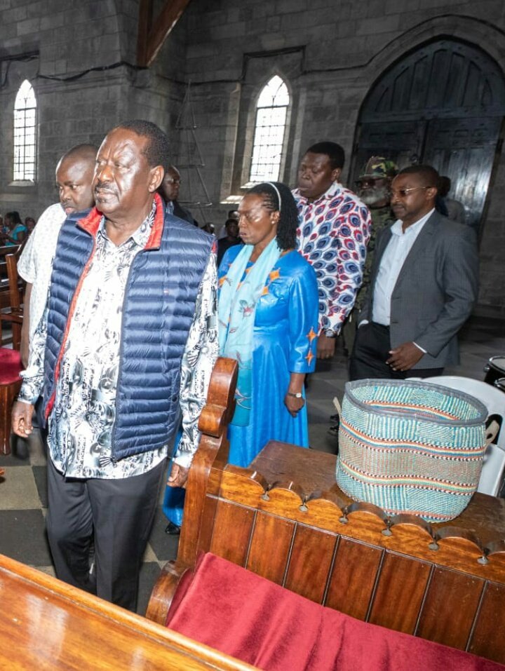 House Of Minds on Twitter: "Very guilty faces, from the back to the front. Whoever placed an ...